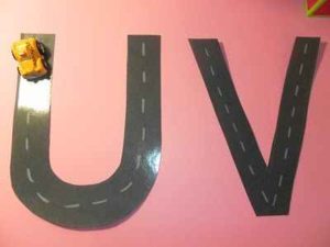 Cómo enseñar a leer: El juego de la carretera de las letras